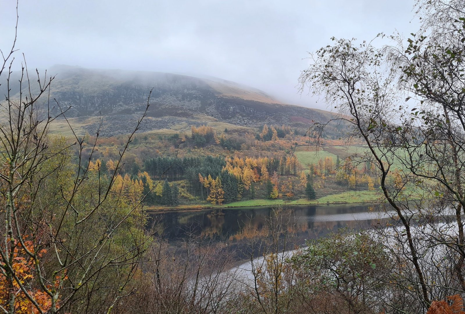 Dovestone Reservoir to Alphin Pike Circular Walk | 10 Miles