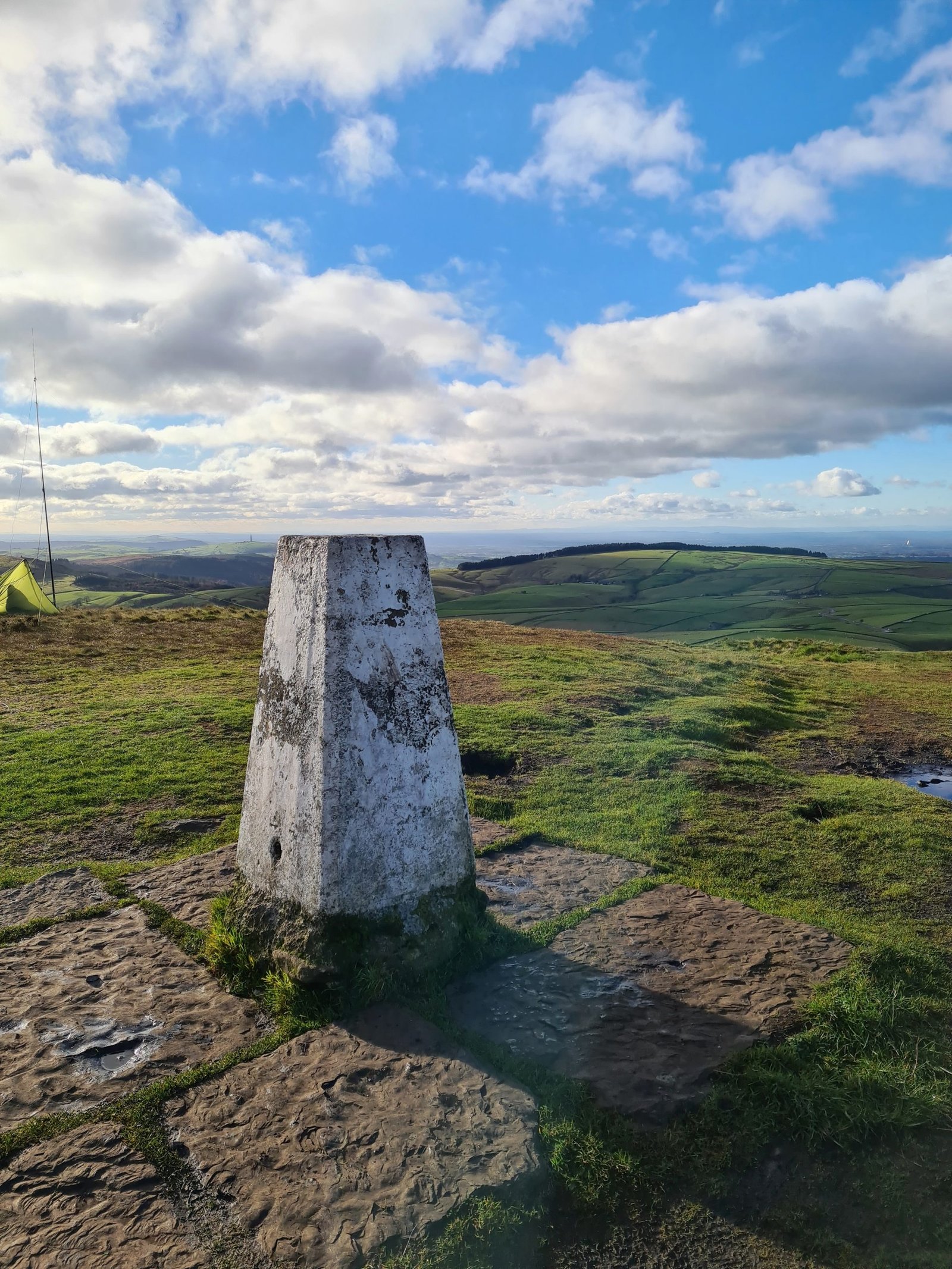 Foxlow Edge, Shining Tor and Cats Tor Circular Walk | 6 Miles
