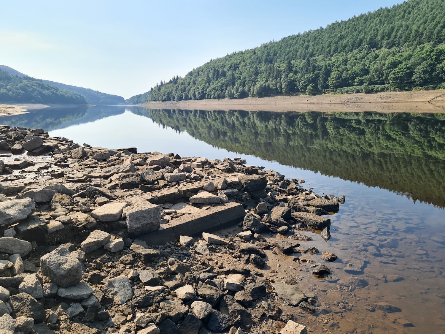 Ladybower Reservoir and Derwent Edge | 8 Miles