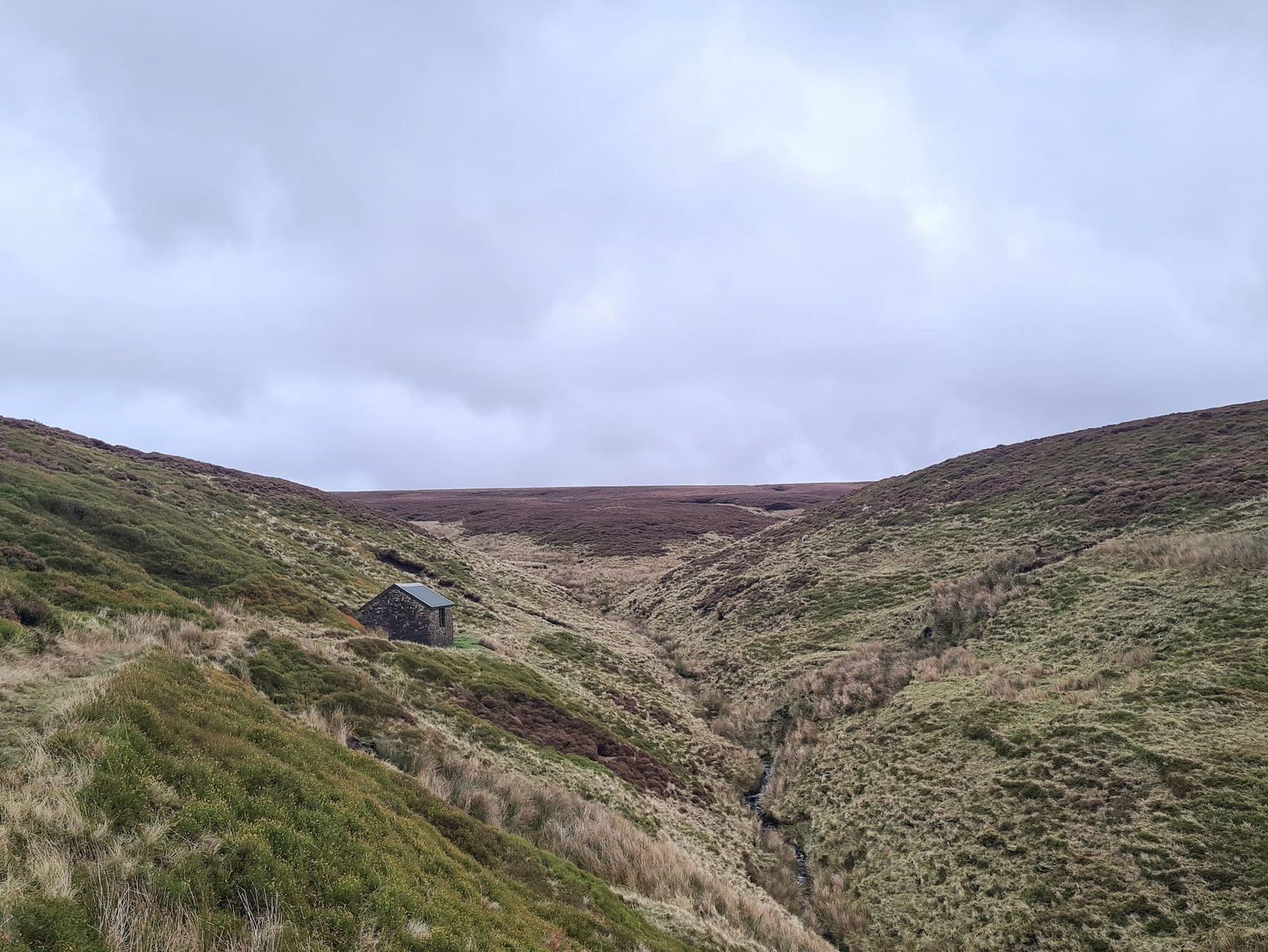 Oyster Clough Cabin and Blackden Brook Waterfalls Scramble