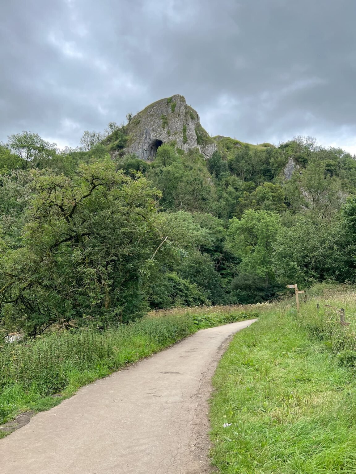 Thor's Cave Walk | 6.5 Miles | The Wandering Wildflower